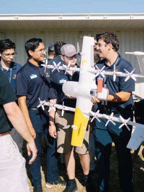 Drone Pilot’s License Program For Your Teen - Rising Aviation High School