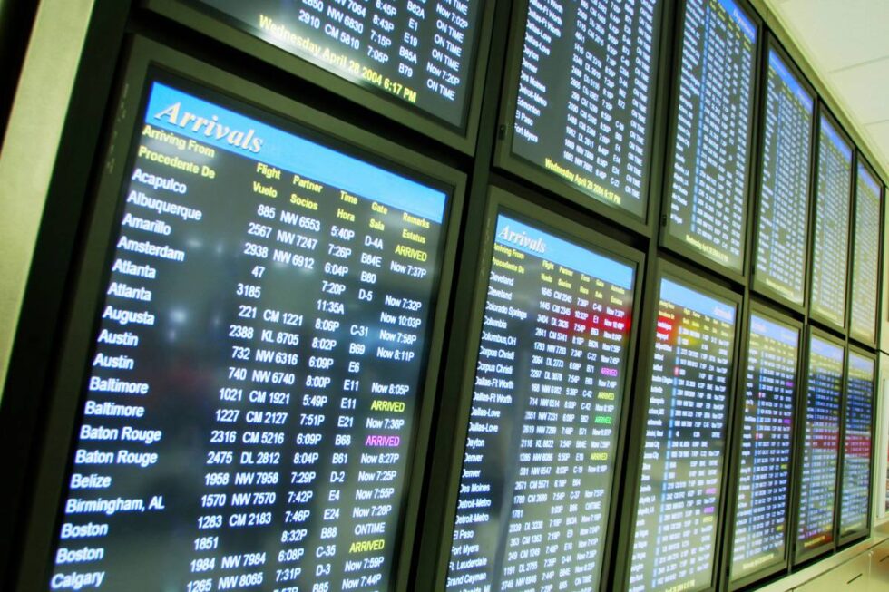How to Become an Airline Crew Scheduler - Rising Aviation High School